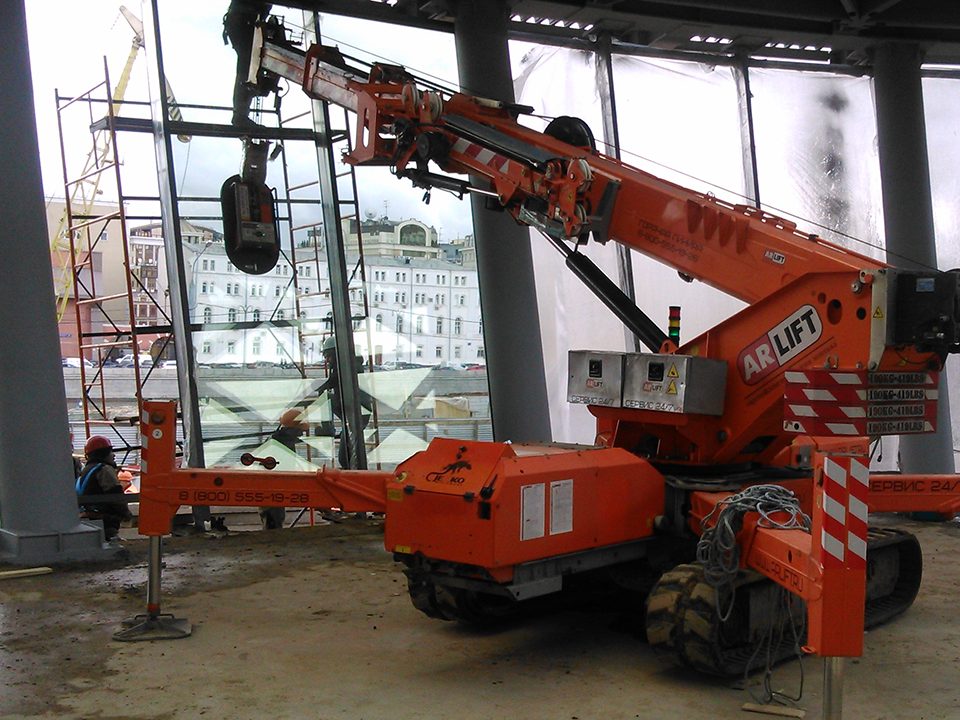 Glazing Zaryadye Park's Façade - Jekko